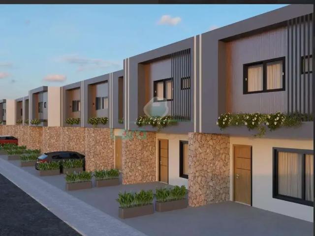 Casa / Sobrado para Venda em Macaé/RJ Cancela Preta 3 Quartos