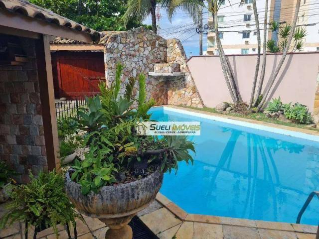 Casa / Sobrado para Venda em Macaé/RJ Cancela Preta 4 Quartos