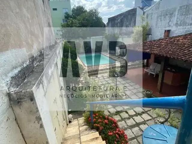 Casa / Sobrado para Venda em Macaé/RJ Centro 4 Quartos