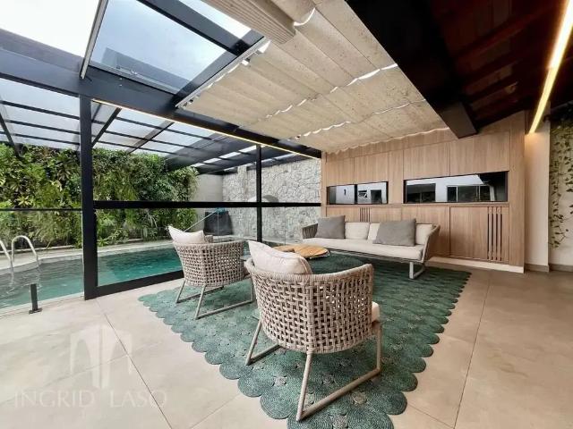 Casa / Sobrado para Venda em Macaé/RJ Glória 5 Quartos