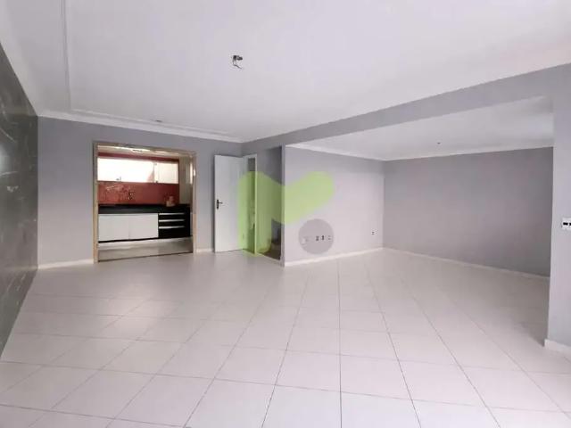 Casa / Sobrado para Venda em Macaé/RJ Glória 3 Quartos