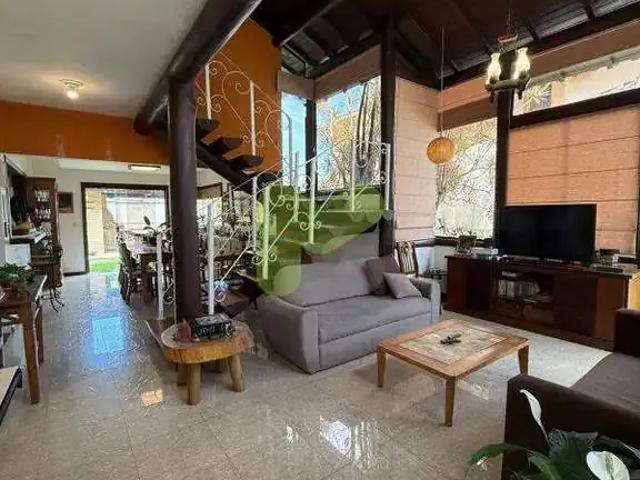 Casa / Sobrado para Venda em Macaé/RJ Glória 3 Quartos