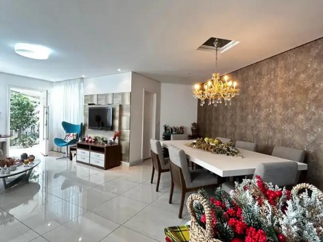 Casa / Sobrado para Venda em Macaé/RJ Jardim Vitória 5 Quartos