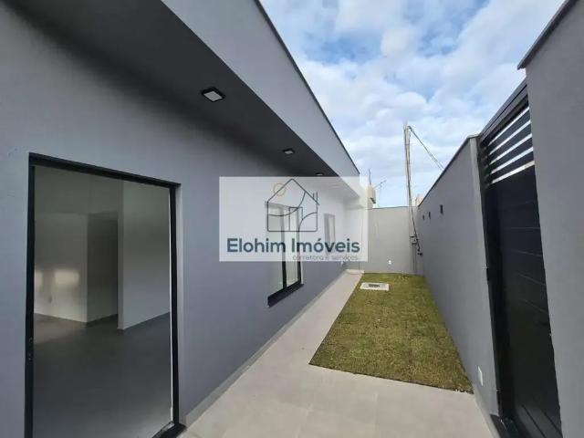 Casa / Sobrado para Venda em Macaé/RJ Lagoa 2 Quartos