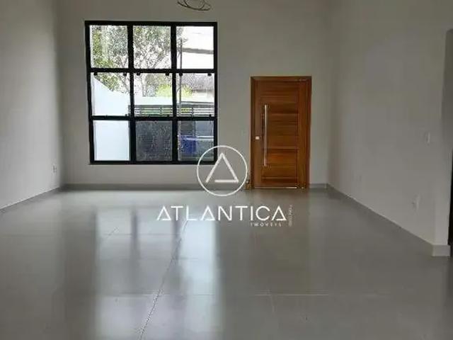 Casa / Sobrado para Venda em Macaé/RJ Lagoa 3 Quartos