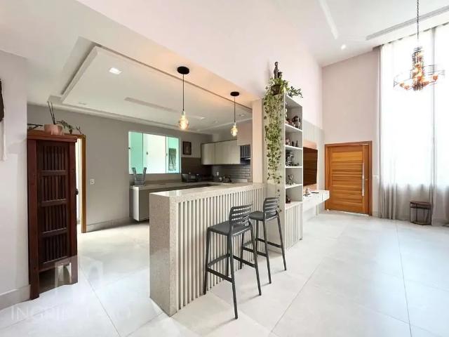 Casa / Sobrado para Venda em Macaé/RJ Lagoa 3 Quartos