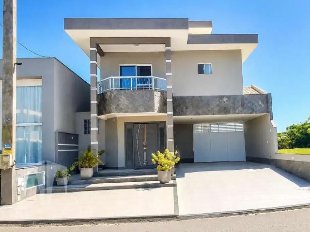 Casa / Sobrado para Venda em Macaé/RJ Lagoa 3 Quartos