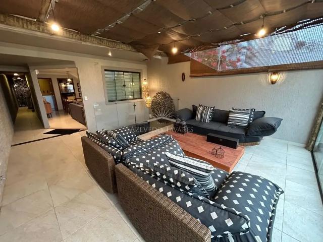 Casa / Sobrado para Venda em Macaé/RJ Lagoa 3 Quartos