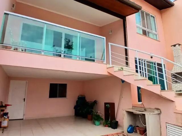 Casa / Sobrado para Venda em Macaé/RJ Lagoa 5 Quartos