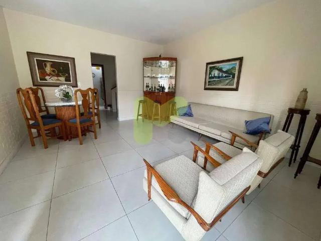 Casa / Sobrado para Venda em Macaé/RJ Praia do Pecado 3 Quartos