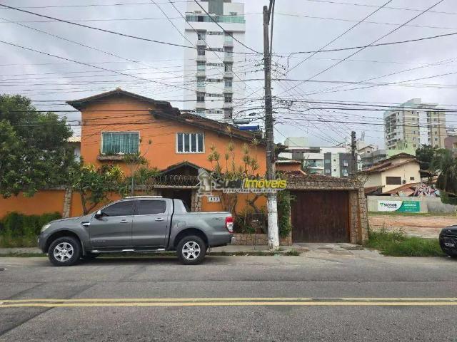 Casa / Sobrado para Venda em Macaé/RJ Riviera Fluminense 5 Quartos