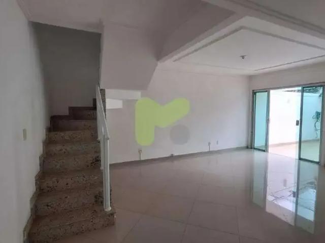 Casa / Sobrado para Venda em Macaé/RJ São Marcos 3 Quartos