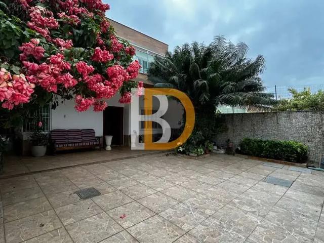 Casa / Sobrado para Venda em Macaé/RJ São Marcos 4 Quartos