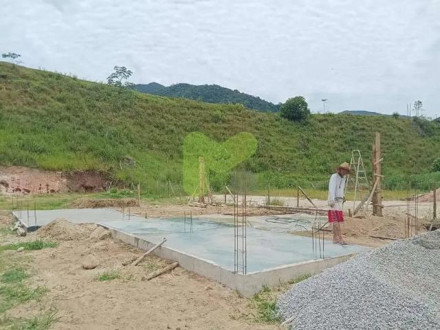 Casa / Sobrado para Venda em Macaé/RJ Sana 3 Quartos