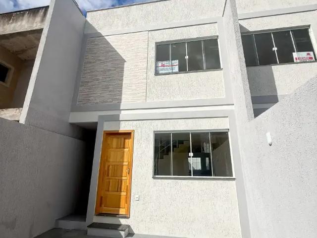 Casa / Sobrado para Venda em Macaé/RJ Vale das Palmeiras 2 Quartos