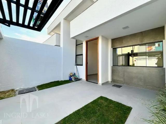 Casa / Sobrado para Venda em Macaé/RJ Vale das Palmeiras 2 Quartos