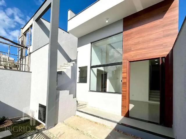 Casa / Sobrado para Venda em Macaé/RJ Vale das Palmeiras 2 Quartos