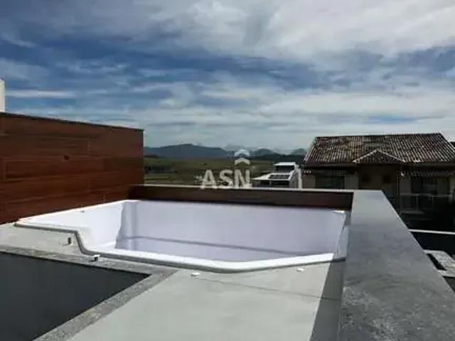 Casa / Sobrado para Venda em Macaé/RJ Vale das Palmeiras 2 Quartos