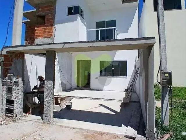 Casa / Sobrado para Venda em Macaé/RJ Vale das Palmeiras 3 Quartos