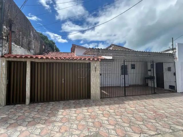 Casa / Sobrado para Venda em Maceió/AL Trapiche da Barra 4 Quartos