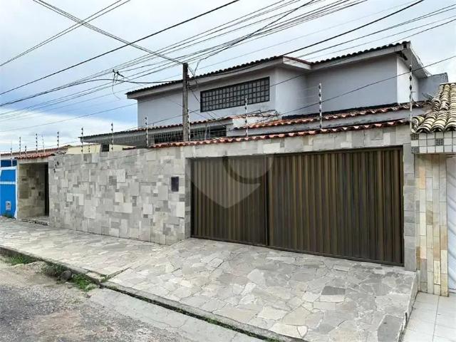 Casa / Sobrado para Venda em Maceió/AL Trapiche da Barra 6 Quartos