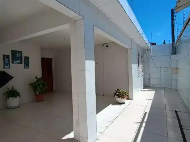 Casa / Sobrado para Venda em Maceió/AL Cidade Universitária 4 Quartos
