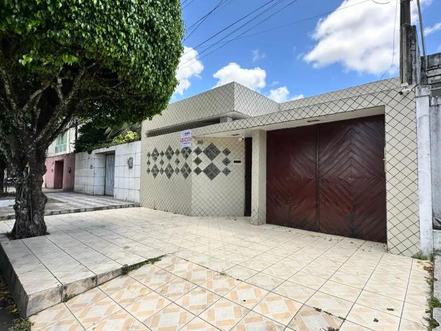 Casa / Sobrado para Venda em Maceió/AL Cidade Universitária 3 Quartos