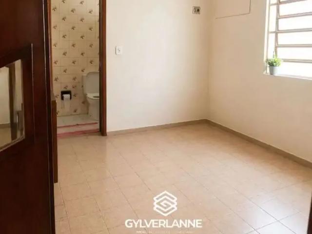 Casa / Sobrado para Venda em Maceió/AL Poço 4 Quartos