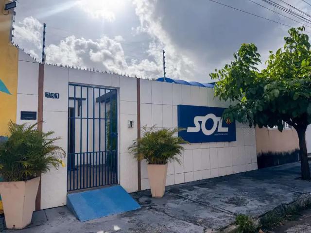 Casa / Sobrado para Venda em Maceió/AL Poço 4 Quartos