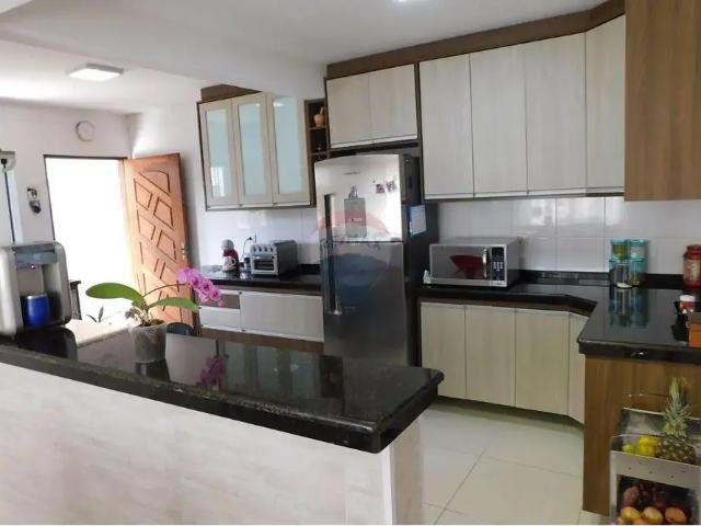 Casa / Sobrado para Venda em Mairinque/SP Centro 3 Quartos