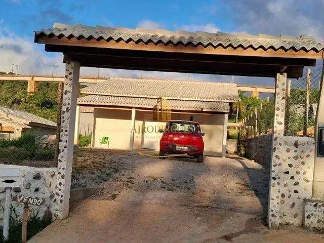 Casa / Sobrado para Venda em Mairinque/SP Cristal 2 Quartos