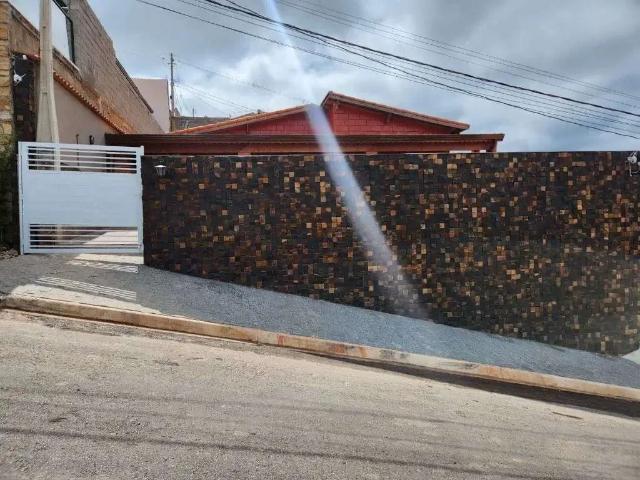 Casa / Sobrado para Venda em Mairinque/SP Estação de Moreiras 4 Quartos