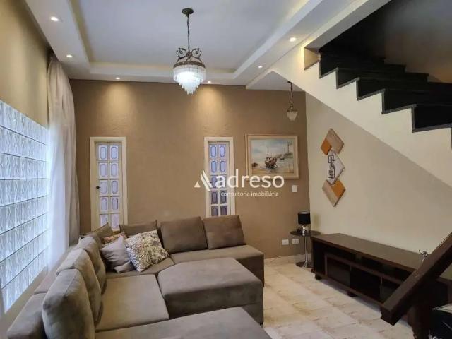Casa / Sobrado para Venda em Mairinque/SP Marmeleiro 3 Quartos