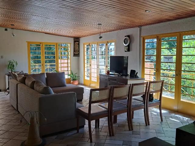Casa / Sobrado para Venda em Mairiporã/SP Terra Preta 4 Quartos