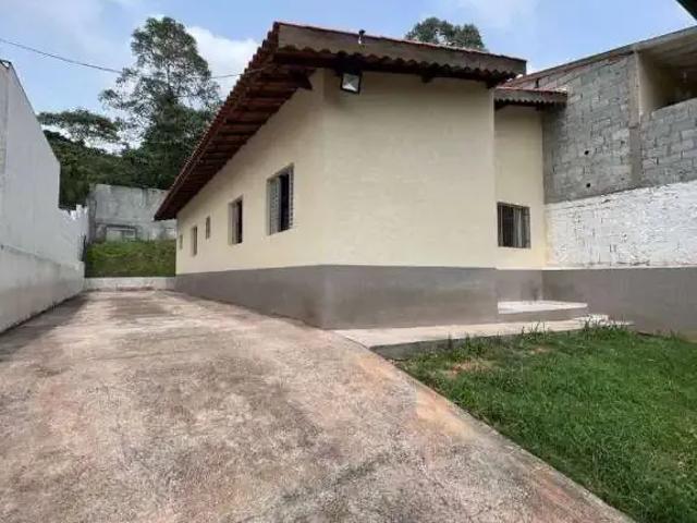 Casa / Sobrado para Venda em Mairiporã/SP Vila Pedra Vermelha 3 Quartos