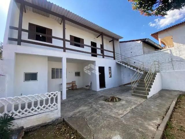 Casa / Sobrado para Venda em Mairiporã/SP Barreiro 4 Quartos