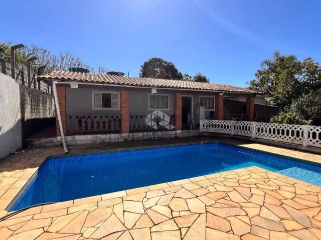 Casa / Sobrado para Venda em Mairiporã/SP Canjica Terra Preta 3 Quartos