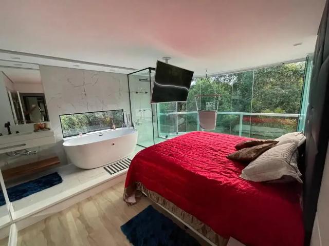 Casa / Sobrado para Venda em Mairiporã/SP Centro 4 Quartos