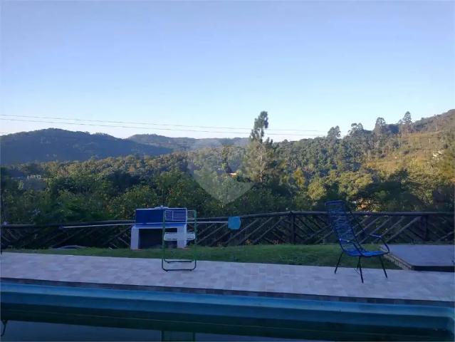 Casa / Sobrado para Venda em Mairiporã/SP Juqueri Mirim 3 Quartos