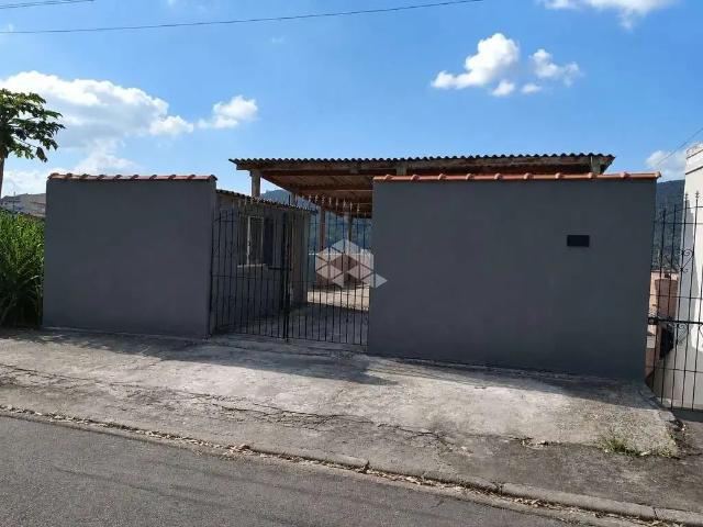 Casa / Sobrado para Venda em Mairiporã/SP Lavapés 4 Quartos