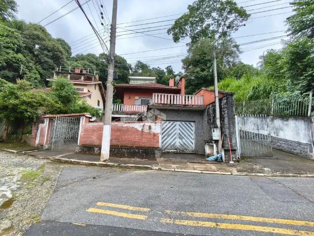 Casa / Sobrado para Venda em Mairiporã/SP Olho D'Água 3 Quartos