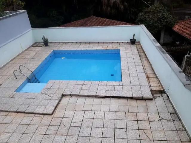 Casa / Sobrado para Venda em Mairiporã/SP Olho D'Água 4 Quartos