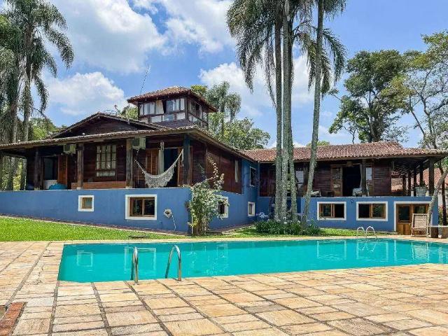 Casa / Sobrado para Venda em Mairiporã/SP Parque Petrópolis 4 Quartos