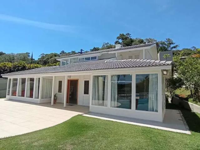 Casa / Sobrado para Venda em Mairiporã/SP Roseira 4 Quartos
