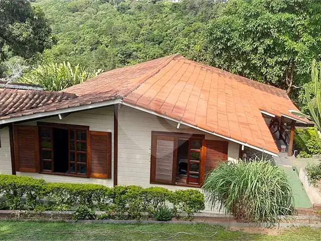 Casa / Sobrado para Venda em Mairiporã/SP Serra da Cantareira 3 Quartos