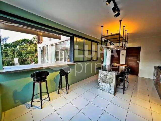 Casa / Sobrado para Venda em Mairiporã/SP Serra da Cantareira 3 Quartos