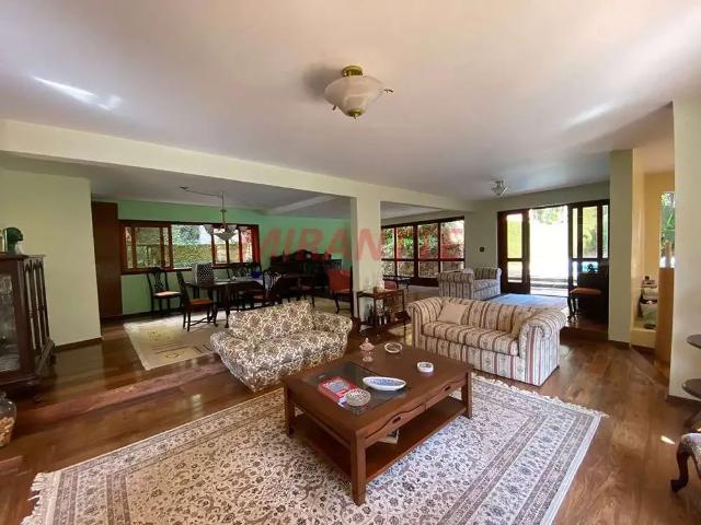 Casa / Sobrado para Venda em Mairiporã/SP Serra da Cantareira 4 Quartos
