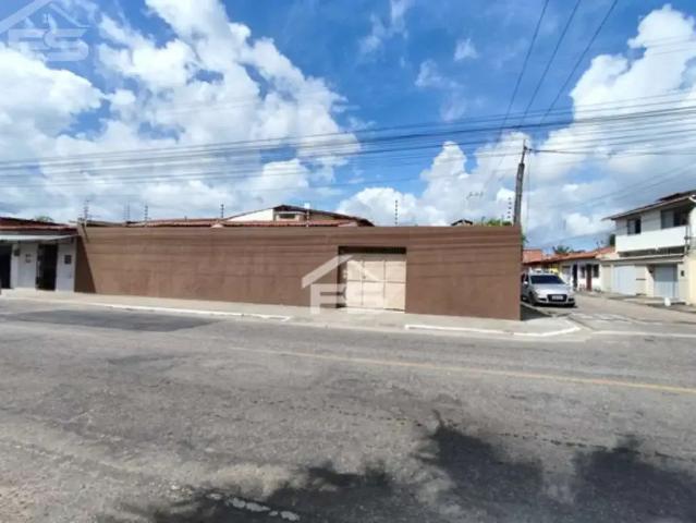 Casa / Sobrado para Venda em Maracanaú/CE Timbó 4 Quartos