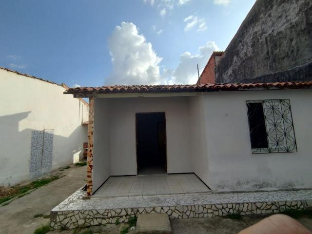 Casa / Sobrado para Venda em Maracanaú/CE Jereissati II 2 Quartos