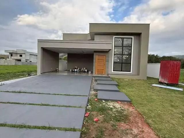 Casa / Sobrado para Venda em Maricá/RJ Ubatiba 3 Quartos